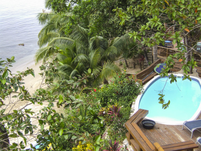 Turtle Beach – Turtle Beach Dive Resort, Roatan